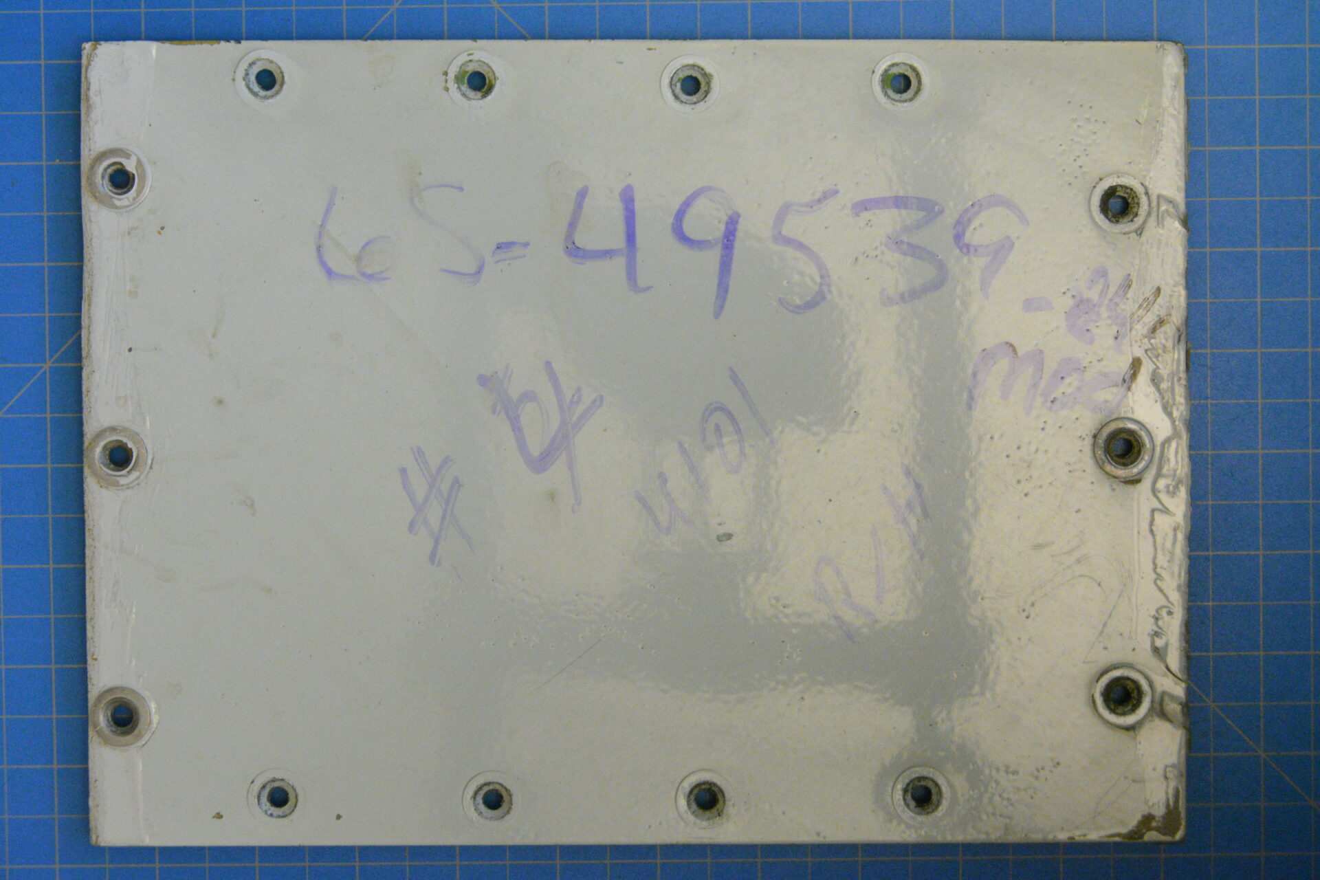 65-49539-240 - PANEL - AVBOX US