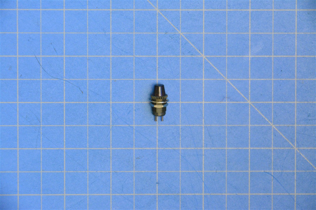 DMYNO-71744-001 - LIGHT, NEW SURPLUS, SOLD PER EACH - AVBOX US